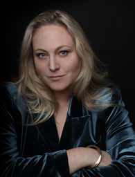 Dorothea Herbert, Soprano - Biography, Performances, Videos and ...