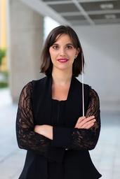 Chloé Dufresne, Conductor - Biography, Performances, Videos and ...