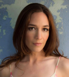 Kate Lindsey, Mezzo-soprano - Biography, Performances, Videos and ...