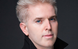 Adam Smith, Tenor - Biography, Performances, Videos and Repertoire on ...