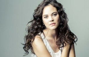 Regula Mühlemann, Soprano - Biography, Performances, Videos and ...